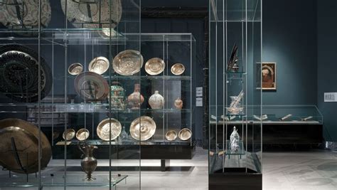 Free Standing Display Cases Glasbau Hahn Free Standing Display Cases Glasbau Hahn