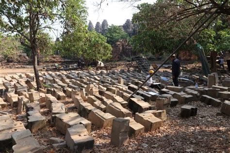 អង្គការមូលនិធិប្រាសាទពិភពលោកចូលរួមជួសជុល«ប្រាសាទភ្នំបាខែងជាមួយកម្មករជំនាញ សុីសុីថាមស៍