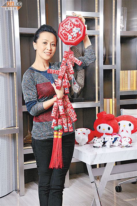 自認傳統愛浪漫 嘉玲恨同偉仔度元宵 東方日報