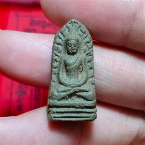 พระรอด ลำพูน Ennxo