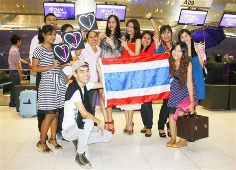 Hello Celebrity Miss Thailand World 2011 Patcharida Julieanna Blatchford