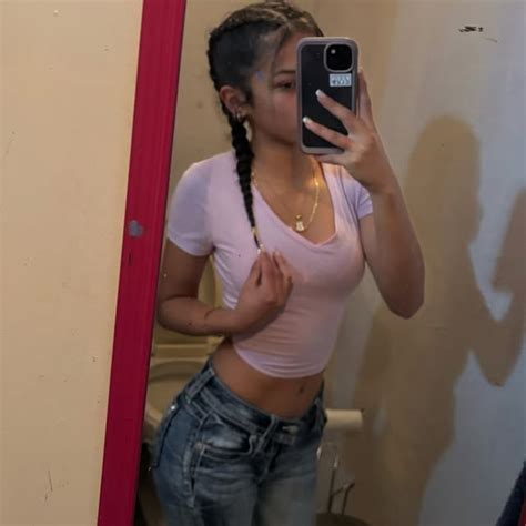 O Zoe Threads Say More