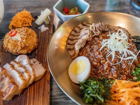 오랜만에 맛있게 먹은 제주도 고기국수 모던돔베 방구석걸리버