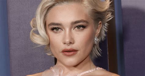 플로렌스 퓨 “‘오펜하이머 정사신 촬영중 카메라 고장 킬리언 머피랑 둘다 알몸이었다”[해외이슈]