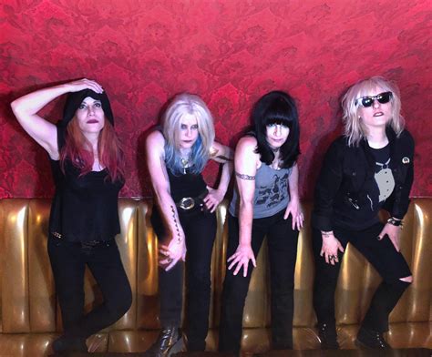 L7s Donita Sparks Talks With Woub Ahead Of Sonic Temple