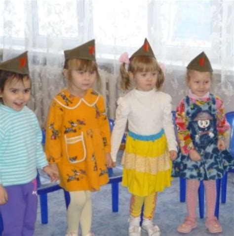 Подарок папочке на 23 февраля детьми 2 младшей группы 25 фото Воспитателям детских садов