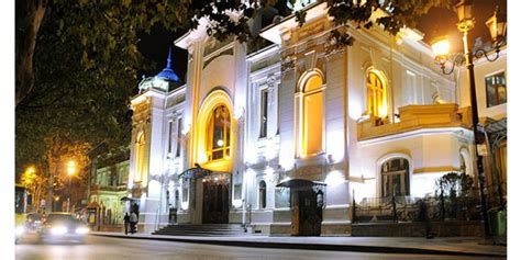 დატბორილი მარჯანიშვილის თეატრი • Artinfo Ge