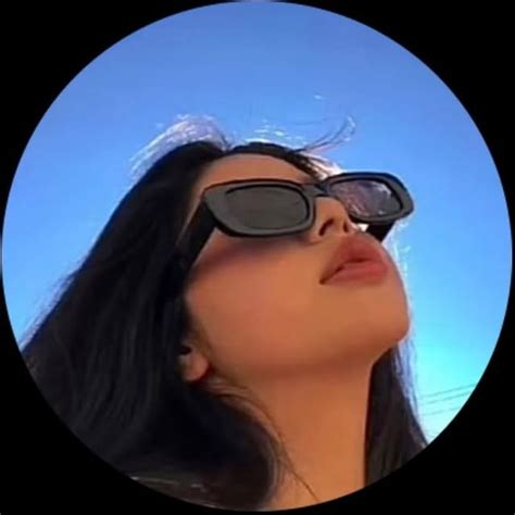 Esraa Esraa28 • Threads Say More