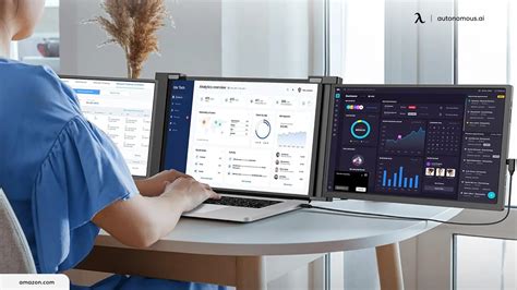 7 Triple Monitor Setup Ideas