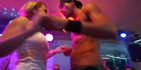 Party Hardcore Gone Crazy 31