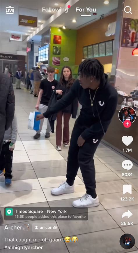 This Would Be So Emberassing Infront Of His Gf Too 😭😭 R Shortguys