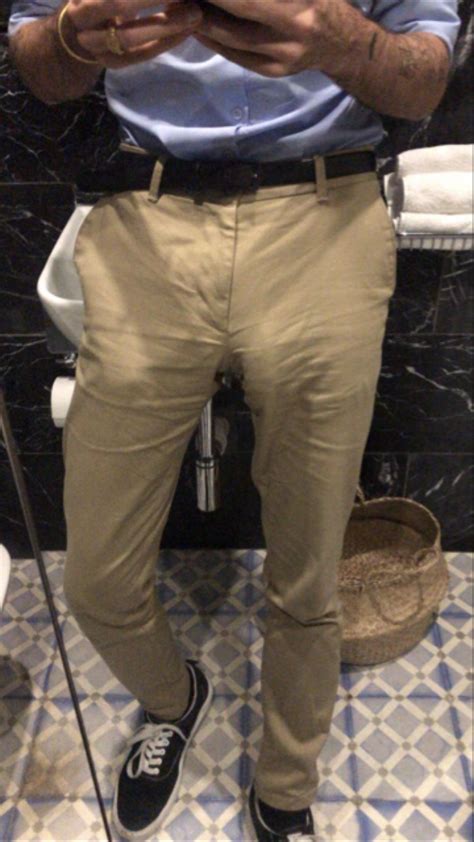 Freeballing At Work Scrolller