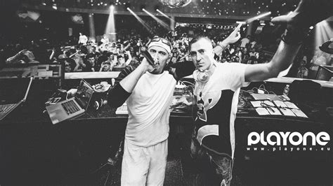 Knjiga Koja Se Okreće Šesta Slikacrtež Sunce Stvara Svoje Planete Nije U Orginalnoj Boji