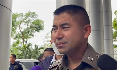 ทนายพัชงานเข้า กองปราบฯเรียกรับทราบข้อหา ช่วย แอม ไซยาไนด์ อำพรางหลักฐาน