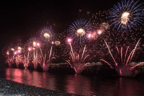 코파 카 바 나 해변 리오 데 자네이 새 해의 이브 2019를 축 하 하는 불꽃놀이 새해에 대한 스톡 사진 및 기타 이미지 새해 코파카바나 리우데자네이루 0명