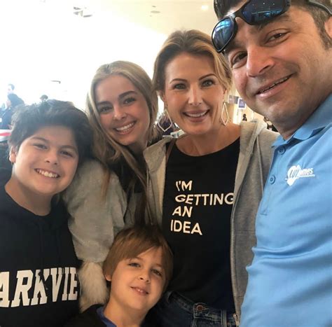 Addison Raes Dad Allegedly Misled 25 Year Old Into Affair