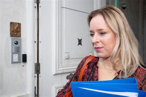 De Bleeker Staat Binnen De Regering één Keer Op Haar Strepen En Ze