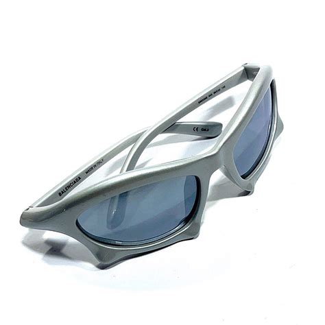 Balenciaga Bat Rectangles Sunglasses 56 22 150 Mens Fashion Watches