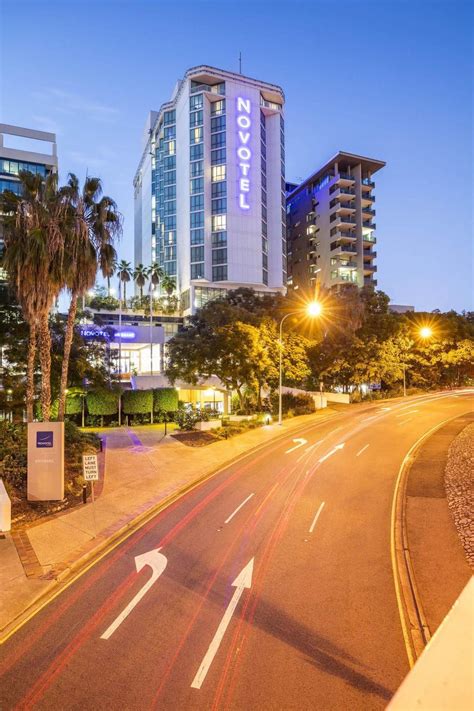 Amora Hotel Brisbane Luxury Hotel Right By St John S Cathedral