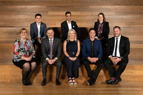 Congratulations To Quts 2022 Outstanding Alumni