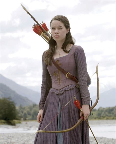 Narnia Susan Pevensie Susan Pevensie Chronicles Of Narnia Narnia