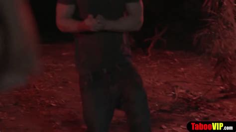 Couple Taken By Aliens And Made To Star In Live Sex Shows