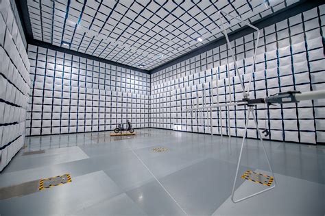 前湾新区10米法电波暗室完成建设