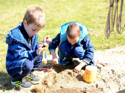Фермата Частна детска градина Палави Крачета