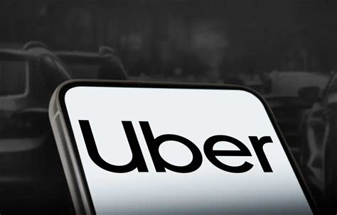 Uber Driver Allegedly Grabs Female Passengers Hand Aggressively