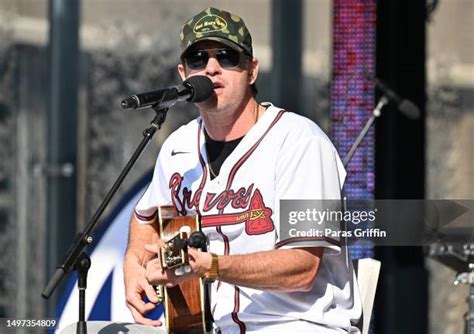 Stell Singer Photos And Premium High Res Pictures Getty Images