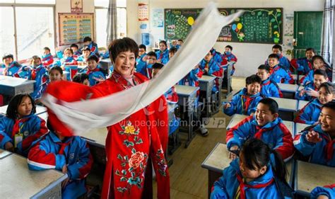 湖南道县戏曲进校园 人民图片网