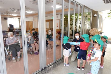 特養園児と交流会ぬくもりの里あおえ 特別養護老人ホーム