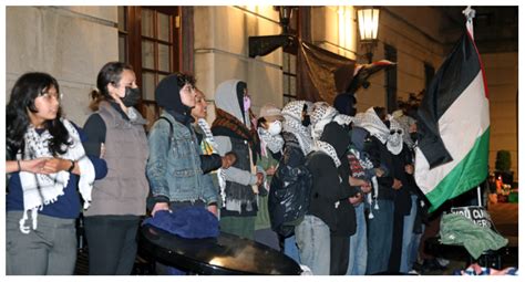 Police Arrest Columbia Students Clear Occupied Building In Campus