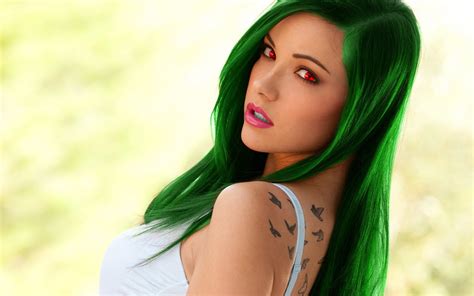 Model Elizabeth Marxs Curvy Tattoo Lipstick Hd Wallpaper Rare