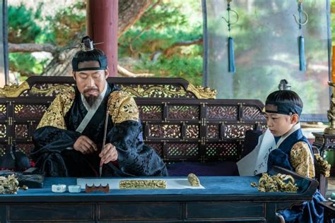影評｜《晝盲神探》懸疑驚悚變復仇神片？柳俊烈「盲中求生」啟示錄：面對錯誤選擇逃避，才是對自己一輩子的懲罰 Line購物
