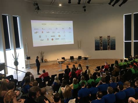 Vælgagnist Nú Eru 22 Nøvn í Gist And Vist