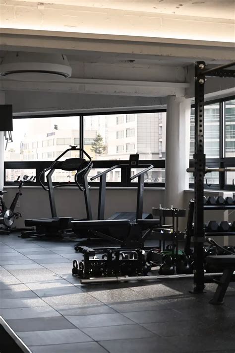 목재 가구를 사용해 트렌디한 분위기 50평 피트니스 센터 인테리어 양천구 목동 목재 가구를 사용해 트렌디한 분위기 50평 피트니스 센터 인테리어 양천구 목동