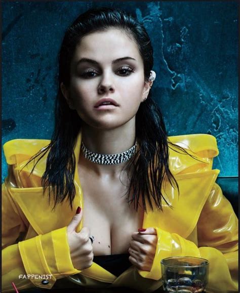 Selena Gomez Boobs Fappenist