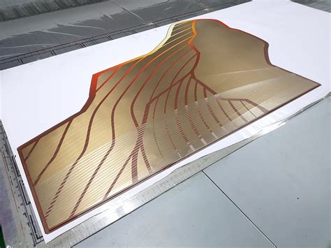 พิมพ์แผ่น Stainless ปัดเงา หนา 2 มม พร้อมตัดไฟเบอร์เลเซอร์เป็นรูปแผ่นหิน 9 แผ่น เพื่อนำไป