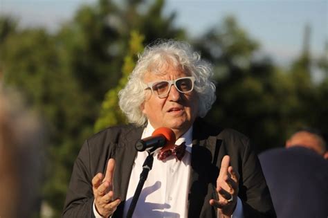 Доц Лозанов В ДПС не може да има два култа Доган е иконата на партията