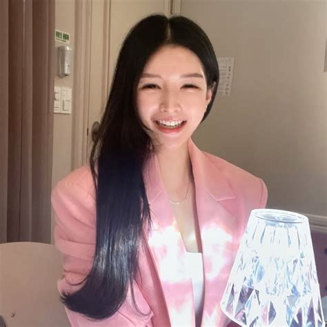 혜진 ︎ Pheejin • Threads Say More