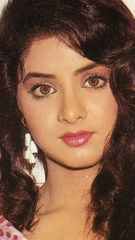 Pin On Divya Bharthi Indian Actress Images Beautiful Bollywood Actress Bollywood Posters