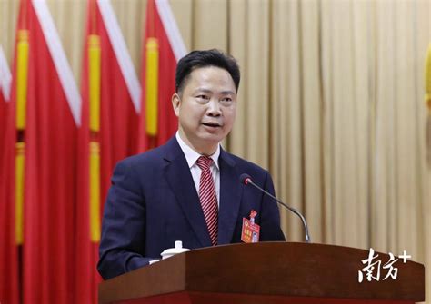 高州新一届政协领导班子选举产生张万盛当选主席 邱茜