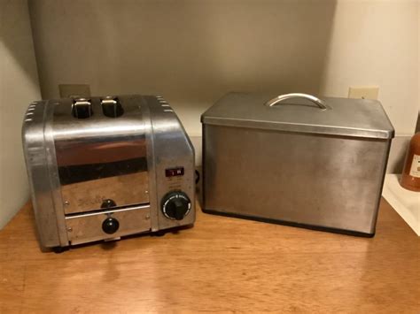 186 Dualit Toaster And Bread Box