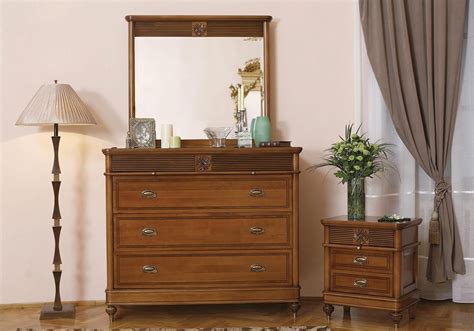 Комод с зеркалом в спальню: красивый современный дизайн с подсветкой, фото