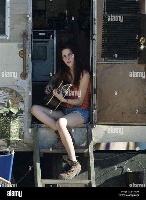 Kristen Stewart In Into The Wild