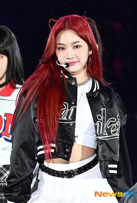 스테이씨 아이사 여신미모 [포토엔hd] 뉴스인코리아