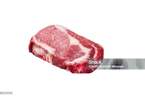 립아이 립아이 생 스테이크 백리향과 핑크 소금을 곁들인 쇠고기 차돌박이 고품질 격리 흰색 배경입니다 Entrecôte에 대한