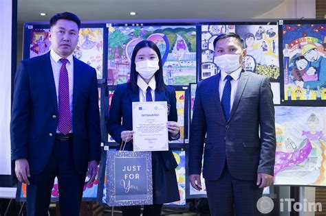 Миний гэр бүл аюулгүй ажилладаг гар зургийн уралдааны шилдгүүдэд шагнал гардууллаа