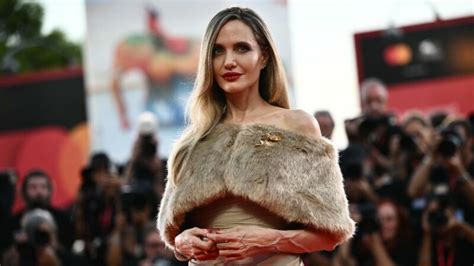 Angelina Jolie Dice Que No Puede Mudarse De Los Ángeles Debido A Brad